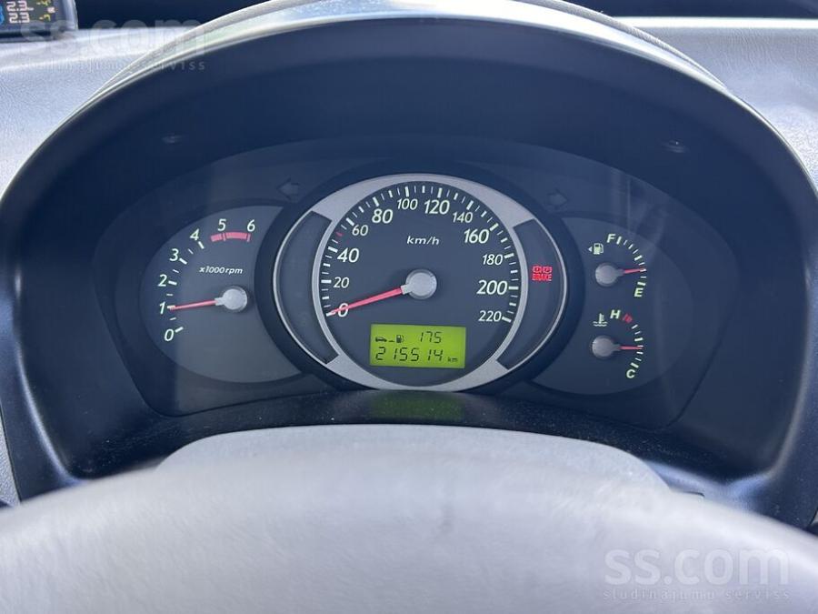 Hyundai Tucson 2005 Liepāja, ar dzinēja tilpumu 2.00 L un nobraukumu 216 tūkst. km par 2500 €, foto 13 vietnē AUTOMOTO.COM.LV