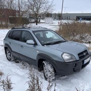 Hyundai Tucson 2006 in Siauliai, with an engine capacity of 2.70 L and mileage of 145 thousand km for 2199 €, photo 8 on AUTOMOTO.COM.LV