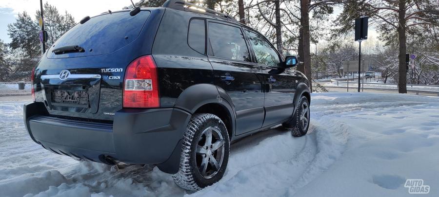 Hyundai Tucson 2006 in Vilnius, with an engine capacity of 2.00 L and mileage of 312 thousand km for 3500 €, photo 3 on AUTOMOTO.COM.LV
