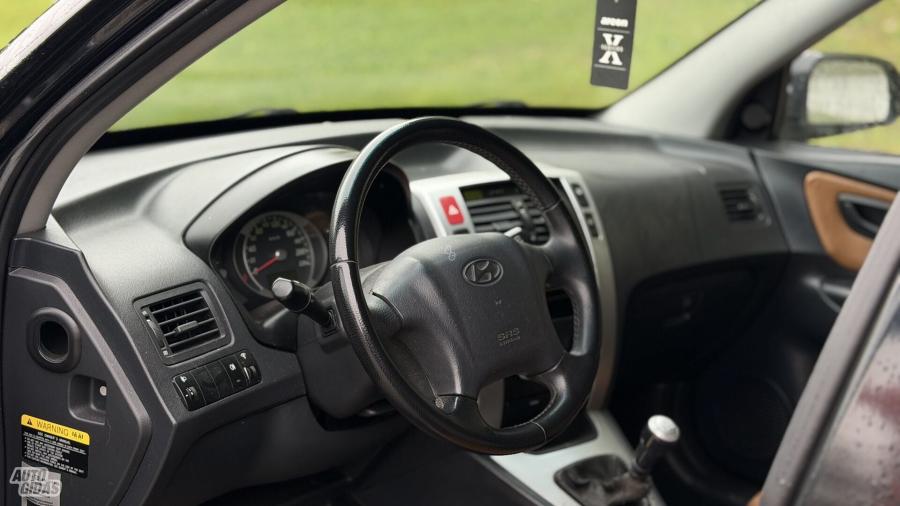 Hyundai Tucson 2006 in Vilnius, with an engine capacity of 2.00 L and mileage of 320 thousand km for 2200 €, photo 15 on AUTOMOTO.COM.LV