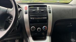 Hyundai Tucson 2006 in Vilnius, with an engine capacity of 2.00 L and mileage of 320 thousand km for 2200 €, photo 18 on AUTOMOTO.COM.LV