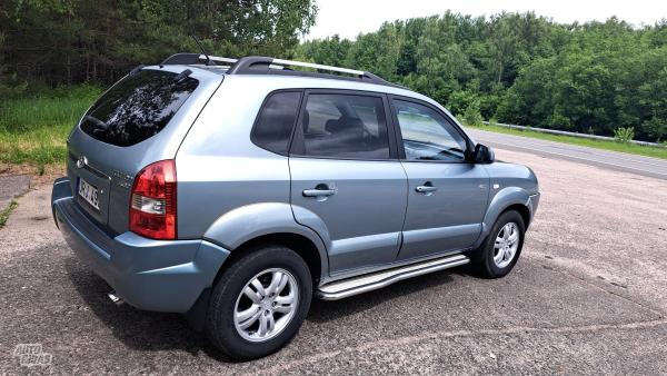 Hyundai Tucson 2006 in Visaginas, with an engine capacity of 2.00 L and mileage of 256 thousand km for 2999 €, photo 3 on AUTOMOTO.COM.LV