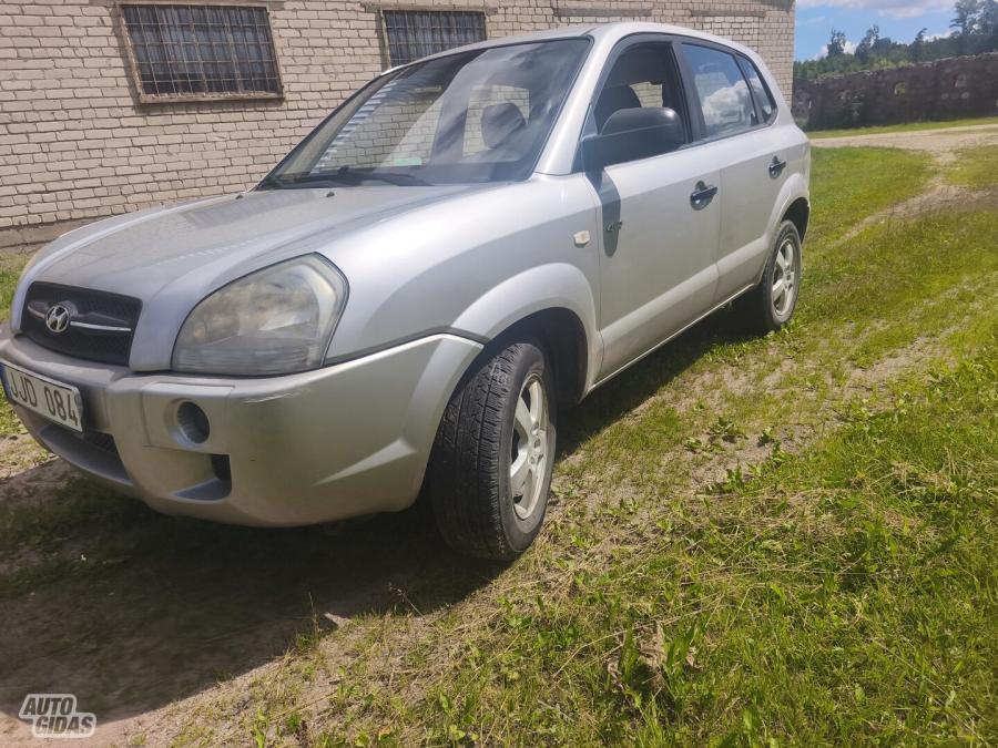 Хендай Туксон 2006 в Игналина, объемом двигателя 2.00 л и пробегом 285 тыс. км за 1650 €, фото 1 на AUTOMOTO.COM.LV
