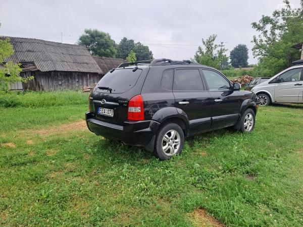 Hyundai Tucson 2006 in Vilnius, with an engine capacity of 2.70 L and mileage of 90 thousand km for 1100 €, photo 2 on AUTOMOTO.COM.LV