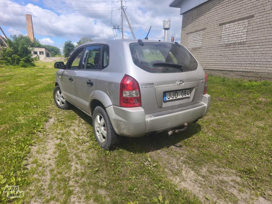 Хендай Туксон 2006 в Игналина, объемом двигателя 2.00 л и пробегом 285 тыс. км за 1350 €, фото 4 на AUTOMOTO.COM.LV