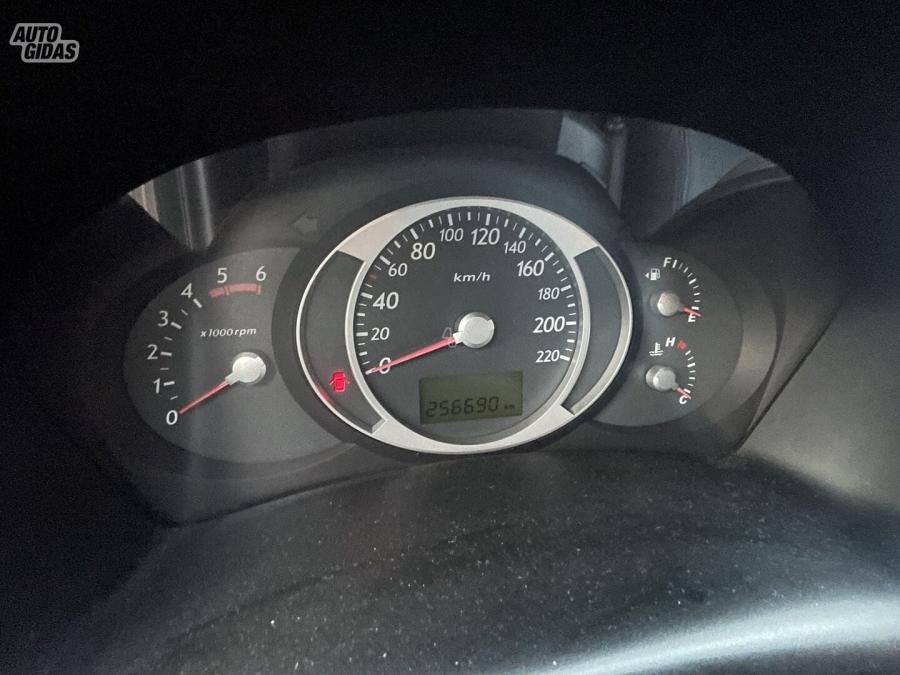 Hyundai Tucson 2006 in Vilnius, with an engine capacity of 2.00 L and mileage of 257 thousand km for 2200 €, photo 10 on AUTOMOTO.COM.LV