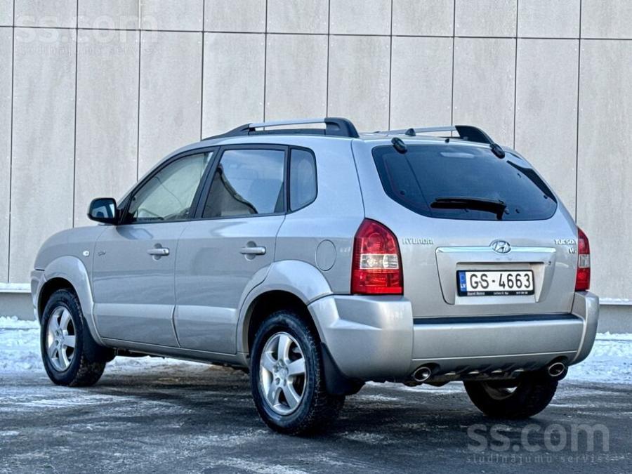 Hyundai Tucson 2007 Rīga, ar dzinēja tilpumu 2.70 L un nobraukumu 254 tūkst. km par 2950 €, foto 4 vietnē AUTOMOTO.COM.LV