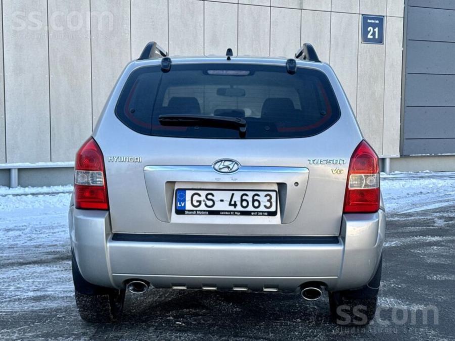 Hyundai Tucson 2007 Rīga, ar dzinēja tilpumu 2.70 L un nobraukumu 254 tūkst. km par 2950 €, foto 10 vietnē AUTOMOTO.COM.LV