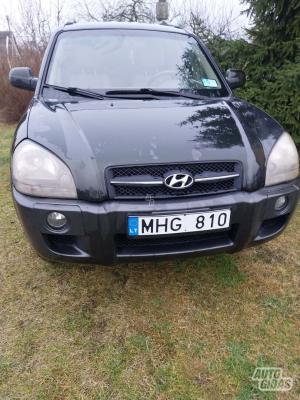 Hyundai Tucson 2007 in Alytus, with an engine capacity of 2.00 L and mileage of 227 thousand km for 3000 €, photo  on AUTOMOTO.COM.LV