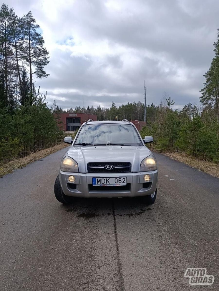 Hyundai Tucson 2007 in Salcininkai, with an engine capacity of 2.00 L and mileage of 170 thousand km for 2999 €, photo 3 on AUTOMOTO.COM.LV
