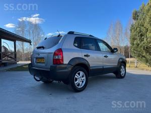 Hyundai Tucson 2007 Cēsis, ar dzinēja tilpumu 2.00 L un nobraukumu 223 tūkst. km par 3450 €, foto 5 vietnē AUTOMOTO.COM.LV