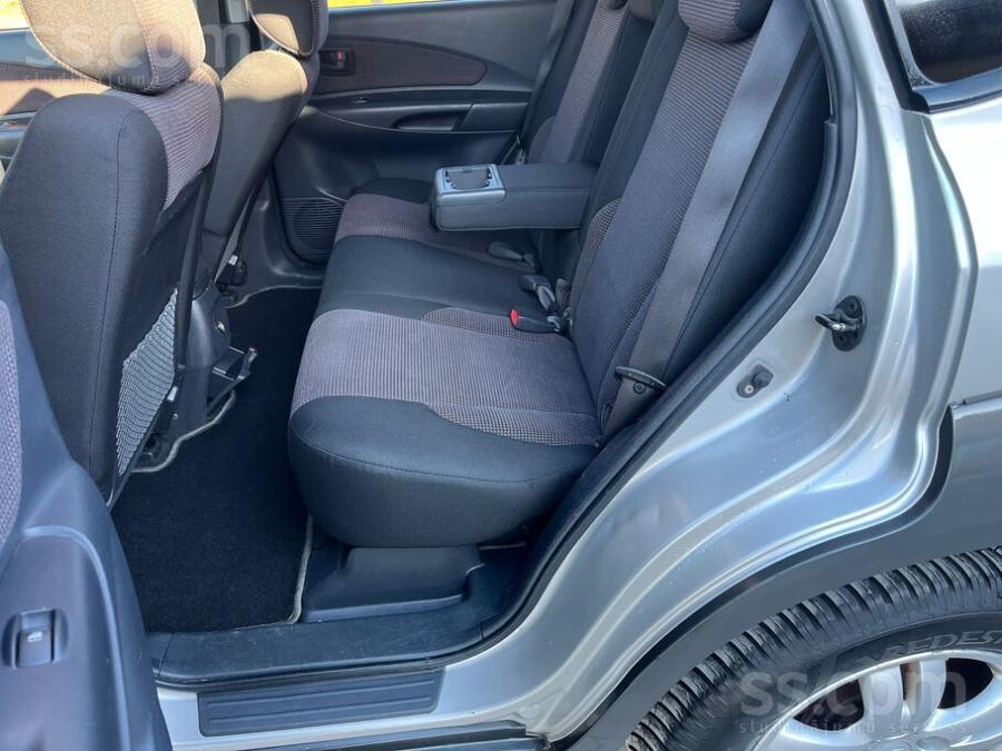 Hyundai Tucson 2007 Cēsis, ar dzinēja tilpumu 2.00 L un nobraukumu 223 tūkst. km par 3450 €, foto 12 vietnē AUTOMOTO.COM.LV