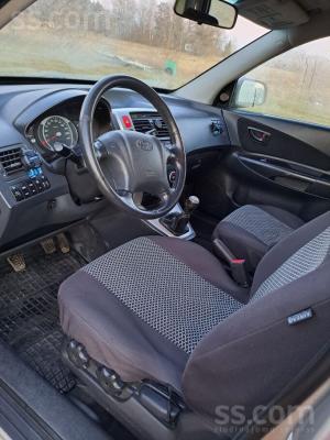 Hyundai Tucson 2007 Rīga, ar dzinēja tilpumu 2.00 L un nobraukumu 239 tūkst. km par 2600 €, foto 5 vietnē AUTOMOTO.COM.LV