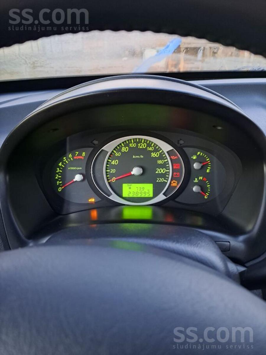 Hyundai Tucson 2007 Rīga, ar dzinēja tilpumu 2.00 L un nobraukumu 239 tūkst. km par 2600 €, foto 7 vietnē AUTOMOTO.COM.LV