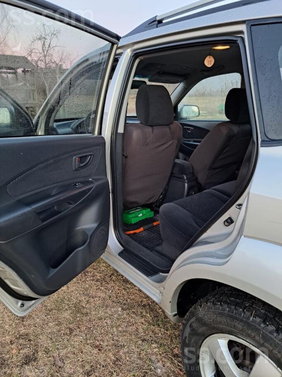 Hyundai Tucson 2007 Rīga, ar dzinēja tilpumu 2.00 L un nobraukumu 239 tūkst. km par 2600 €, foto 9 vietnē AUTOMOTO.COM.LV