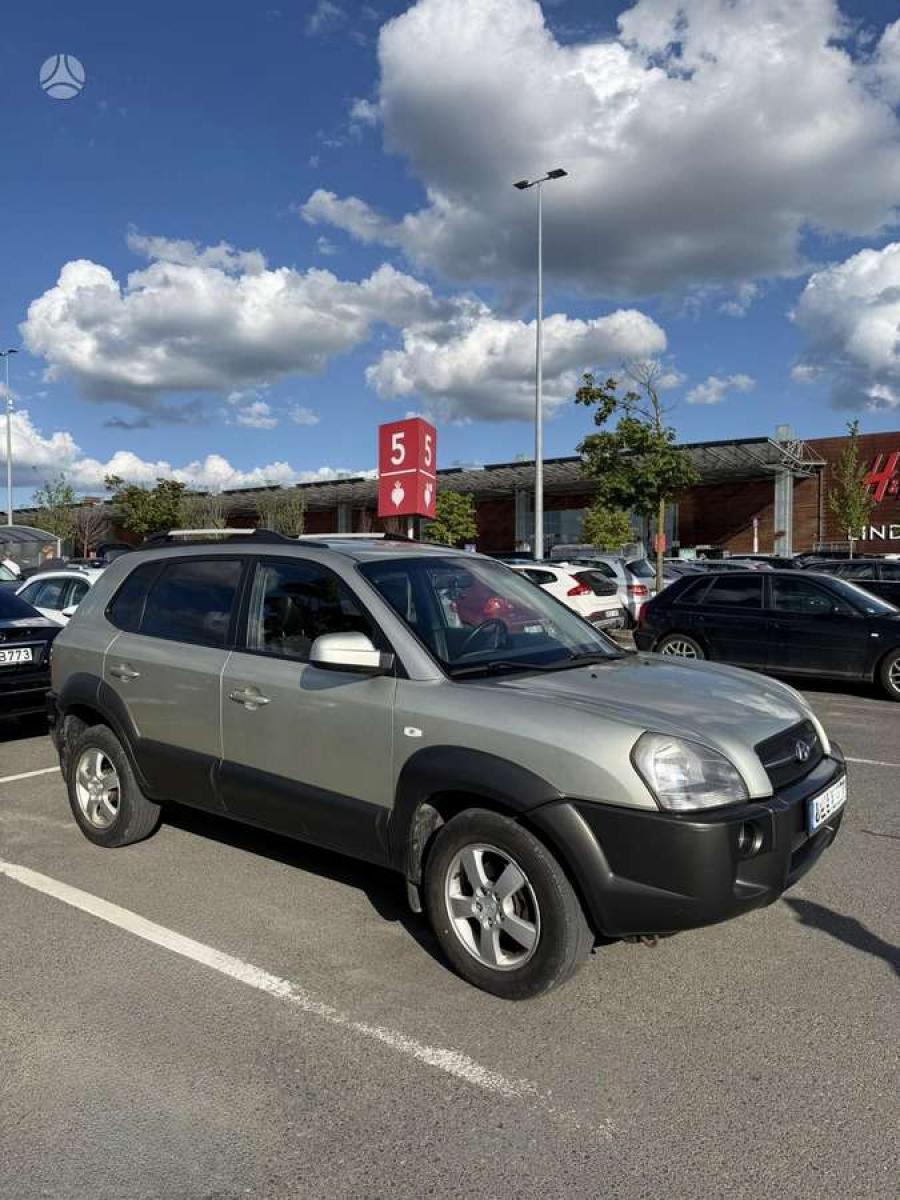 Hyundai Tucson 2007 in Vilnius, with an engine capacity of 1.99 L and mileage of 163 thousand km for 2500 €, photo 1 on AUTOMOTO.COM.LV