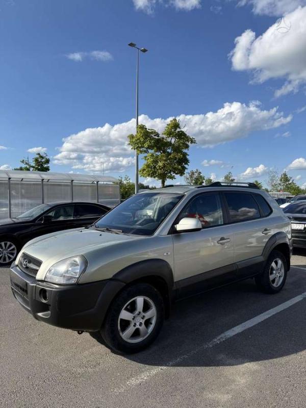 Hyundai Tucson 2007 in Vilnius, with an engine capacity of 1.99 L and mileage of 163 thousand km for 2500 €, photo 2 on AUTOMOTO.COM.LV