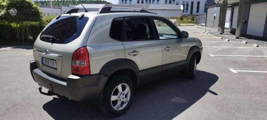 Hyundai Tucson 2007 in Vilnius, with an engine capacity of 1.99 L and mileage of 163 thousand km for 2500 €, photo 4 on AUTOMOTO.COM.LV