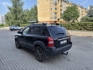 Hyundai Tucson 2007 in Vilnius, with an engine capacity of 2.00 L and mileage of 300 thousand km for 1800 €, photo 8 on AUTOMOTO.COM.LV