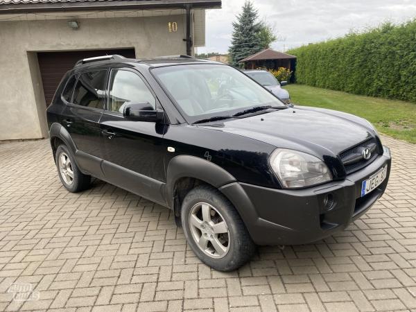 Hyundai Tucson 2007 in Prienai, with an engine capacity of 2.00 L and mileage of 264 thousand km for 1999 €, photo 3 on AUTOMOTO.COM.LV