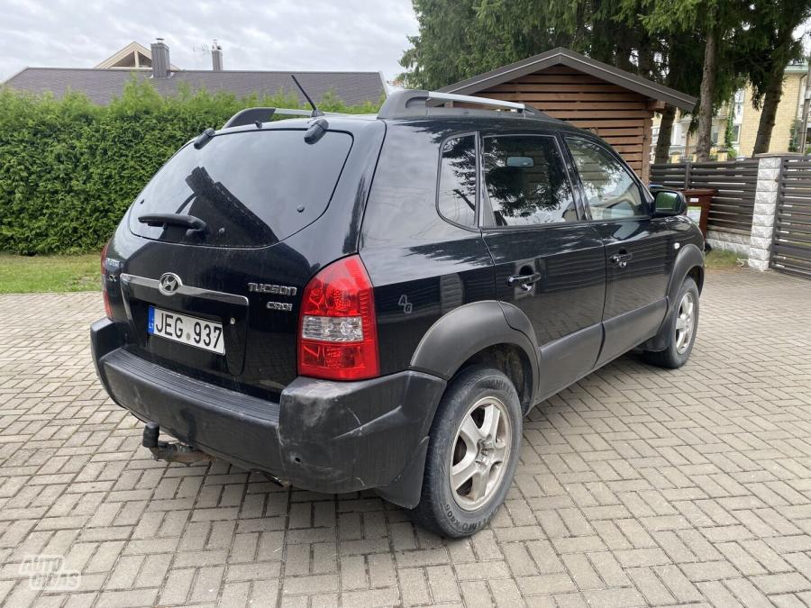 Hyundai Tucson 2007 in Prienai, with an engine capacity of 2.00 L and mileage of 264 thousand km for 1999 €, photo 6 on AUTOMOTO.COM.LV