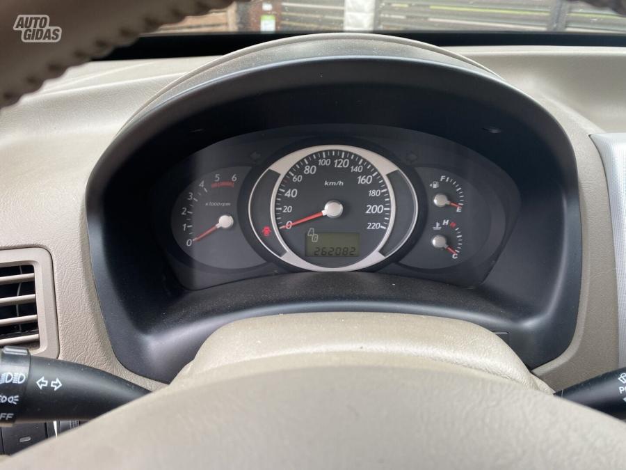 Hyundai Tucson 2007 in Prienai, with an engine capacity of 2.00 L and mileage of 264 thousand km for 1999 €, photo 11 on AUTOMOTO.COM.LV