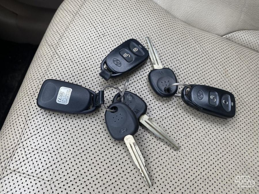 Hyundai Tucson 2007 in Prienai, with an engine capacity of 2.00 L and mileage of 264 thousand km for 1999 €, photo 15 on AUTOMOTO.COM.LV