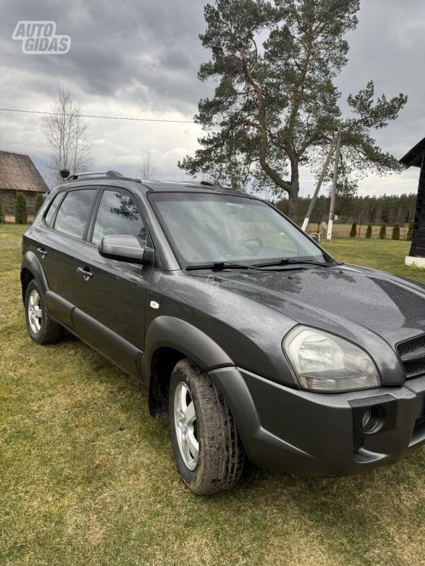 Hyundai Tucson 2008 in Vilnius, with an engine capacity of 2.00 L and mileage of 3 thousand km for 3300 €, photo 3 on AUTOMOTO.COM.LV