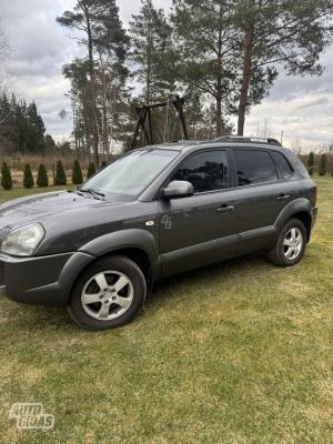 Hyundai Tucson 2008 Viļņa, ar dzinēja tilpumu 2.00 L un nobraukumu 3 tūkst. km par 3300 €, foto 6 vietnē AUTOMOTO.COM.LV