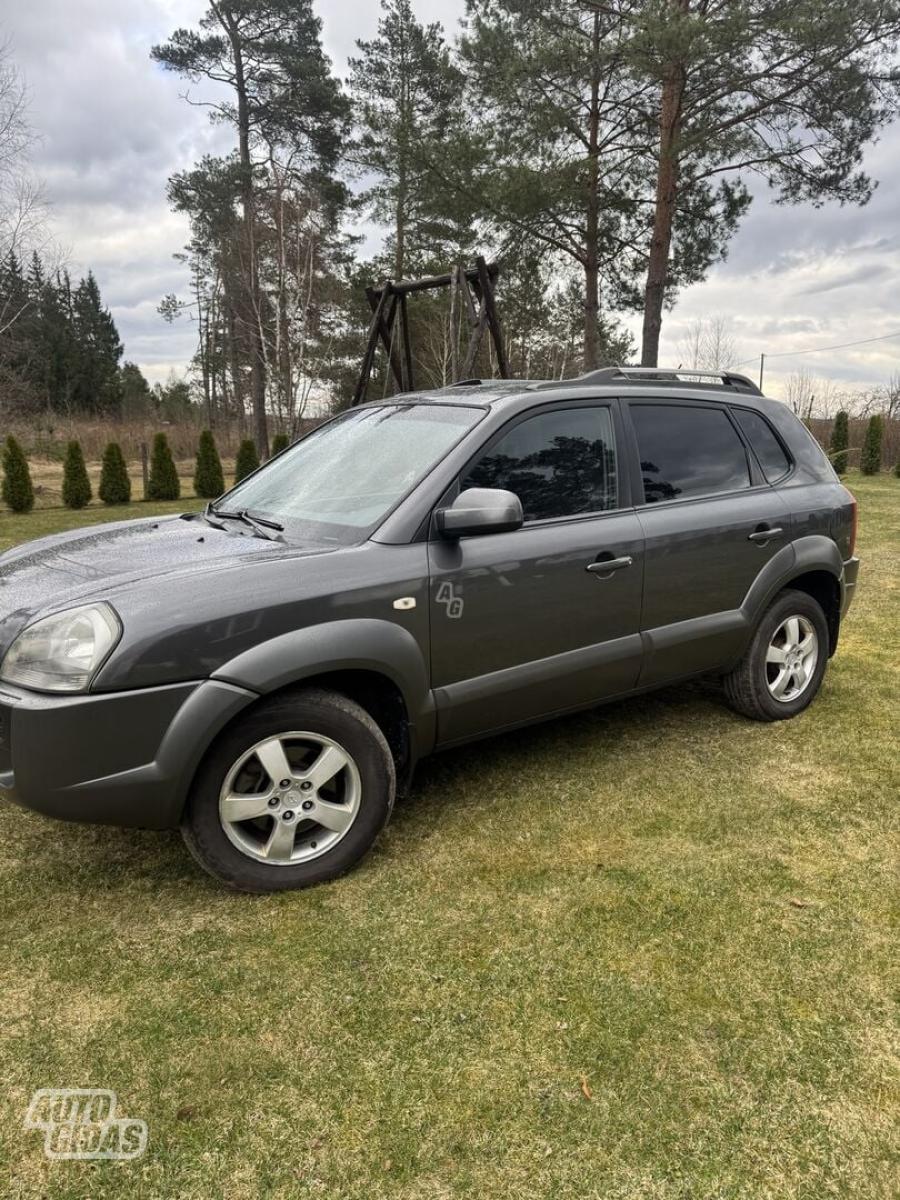 Hyundai Tucson 2008 Viļņa, ar dzinēja tilpumu 2.00 L un nobraukumu 3 tūkst. km par 3300 €, foto 6 vietnē AUTOMOTO.COM.LV