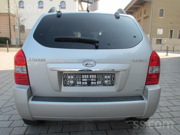 Hyundai Tucson 2008 Ogre, ar dzinēja tilpumu 2.00 L un nobraukumu 263 tūkst. km par 3997 €, foto 4 vietnē AUTOMOTO.COM.LV
