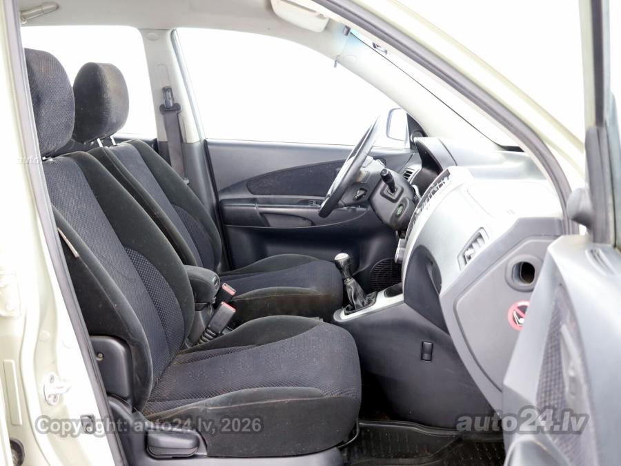 Hyundai Tucson 2008 in Tallinn, with an engine capacity of 2.00 L and mileage of 264 thousand km for 1499 €, photo 7 on AUTOMOTO.COM.LV