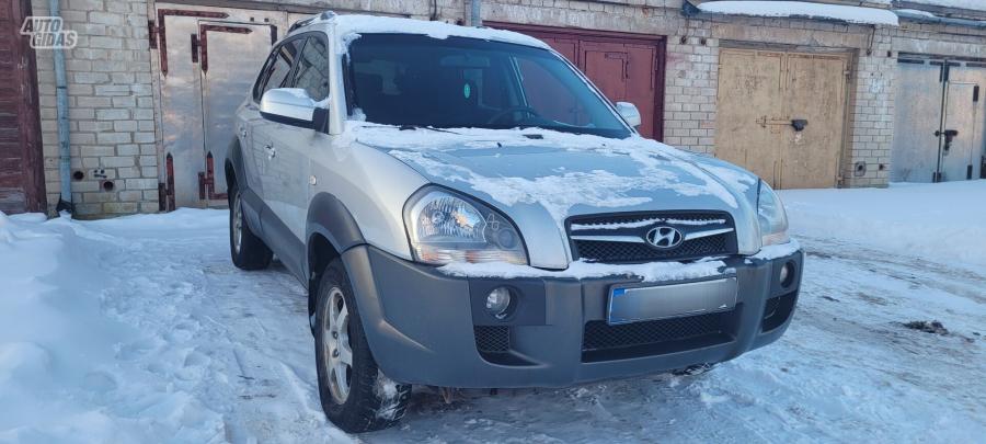 Hyundai Tucson 2010 Kretinga, ar dzinēja tilpumu 2.00 L un nobraukumu 200 tūkst. km par 2500 €, foto 3 vietnē AUTOMOTO.COM.LV