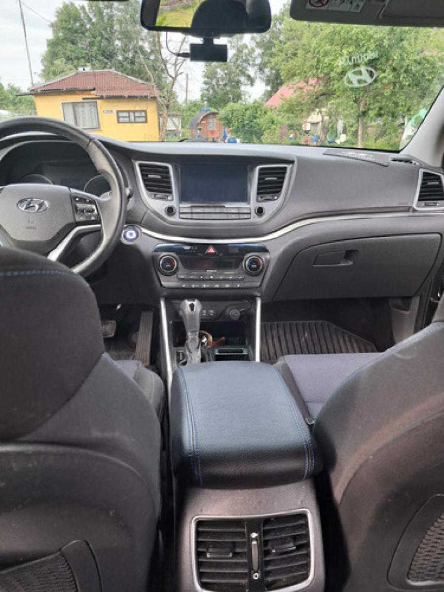 Hyundai Tucson 2015 Narva-Jēsū, ar dzinēja tilpumu 2.00 L un nobraukumu 202 tūkst. km par 12000 €, foto 9 vietnē AUTOMOTO.COM.LV