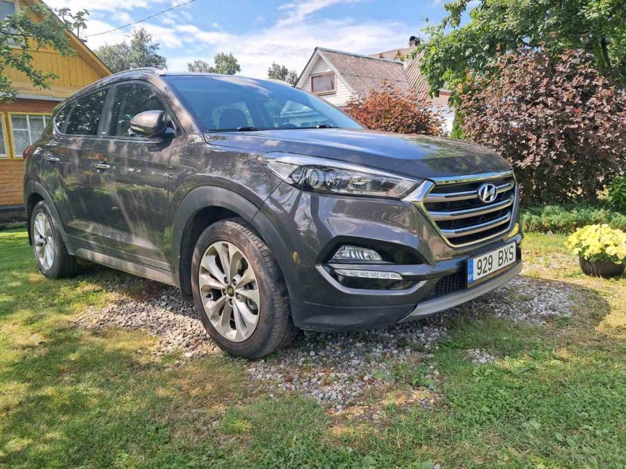 Hyundai Tucson 2015 Narva-Jēsū, ar dzinēja tilpumu 2.00 L un nobraukumu 202 tūkst. km par 12000 €, foto 18 vietnē AUTOMOTO.COM.LV