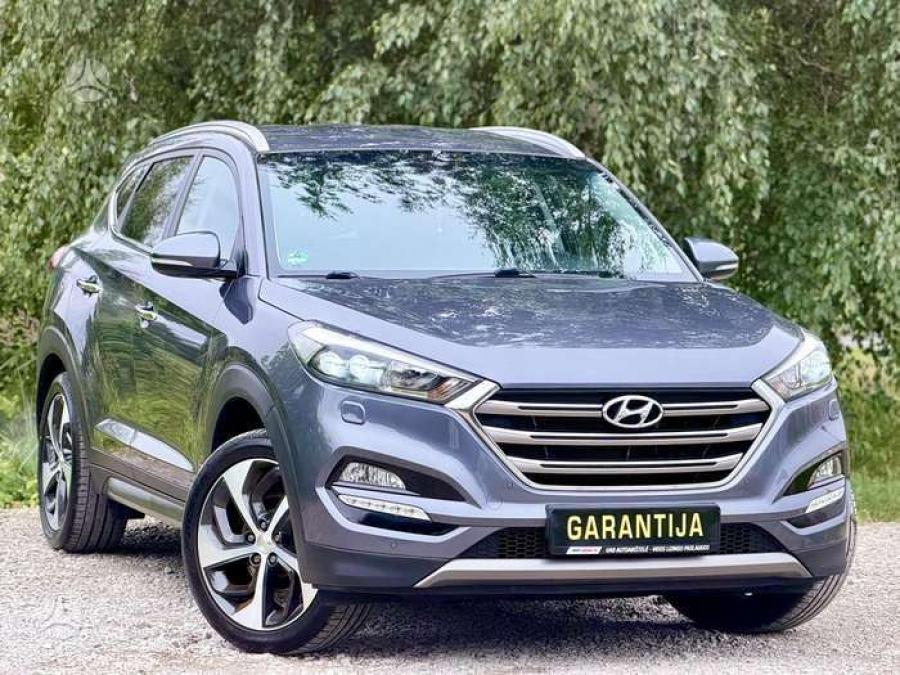 Hyundai Tucson 2015 in Siauliai, with an engine capacity of 2.00 L and mileage of 241 thousand km for 13999 €, photo 1 on AUTOMOTO.COM.LV