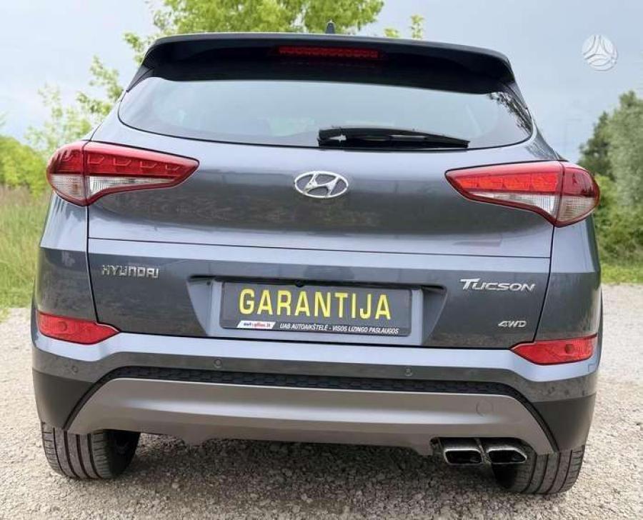 Hyundai Tucson 2015 in Siauliai, with an engine capacity of 2.00 L and mileage of 241 thousand km for 13999 €, photo 7 on AUTOMOTO.COM.LV