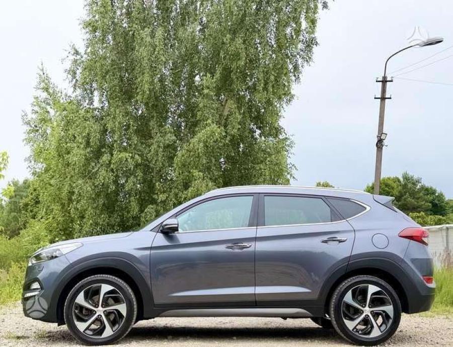 Hyundai Tucson 2015 in Siauliai, with an engine capacity of 2.00 L and mileage of 241 thousand km for 13999 €, photo 14 on AUTOMOTO.COM.LV