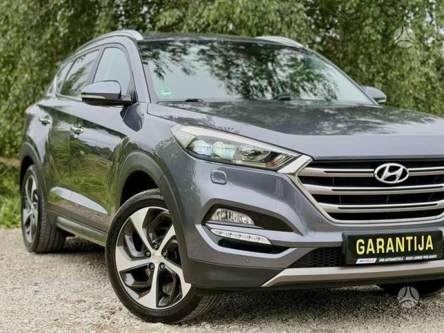 Hyundai Tucson 2015 in Siauliai, with an engine capacity of 2.00 L and mileage of 241 thousand km for 13999 €, photo 16 on AUTOMOTO.COM.LV