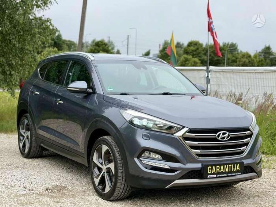 Hyundai Tucson 2015 in Siauliai, with an engine capacity of 2.00 L and mileage of 241 thousand km for 13999 €, photo 20 on AUTOMOTO.COM.LV