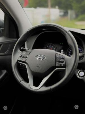 Hyundai Tucson 2015 in Siauliai, with an engine capacity of 2.00 L and mileage of 241 thousand km for 13999 €, photo 26 on AUTOMOTO.COM.LV