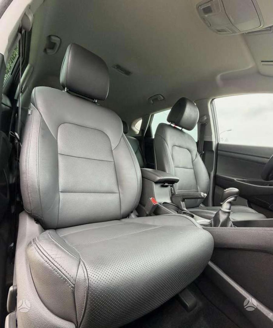 Hyundai Tucson 2015 in Siauliai, with an engine capacity of 2.00 L and mileage of 241 thousand km for 13999 €, photo 31 on AUTOMOTO.COM.LV