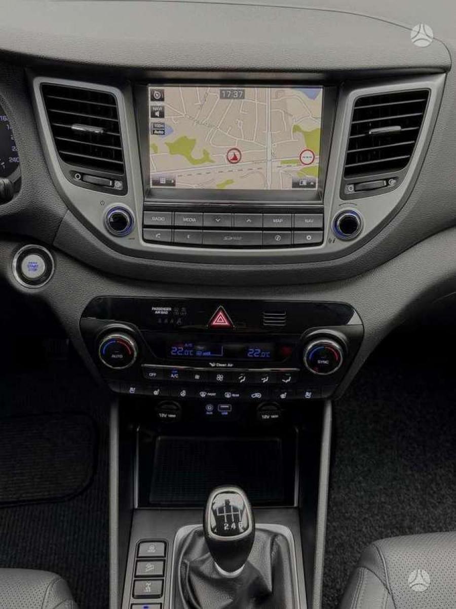 Hyundai Tucson 2015 in Siauliai, with an engine capacity of 2.00 L and mileage of 241 thousand km for 13999 €, photo 43 on AUTOMOTO.COM.LV