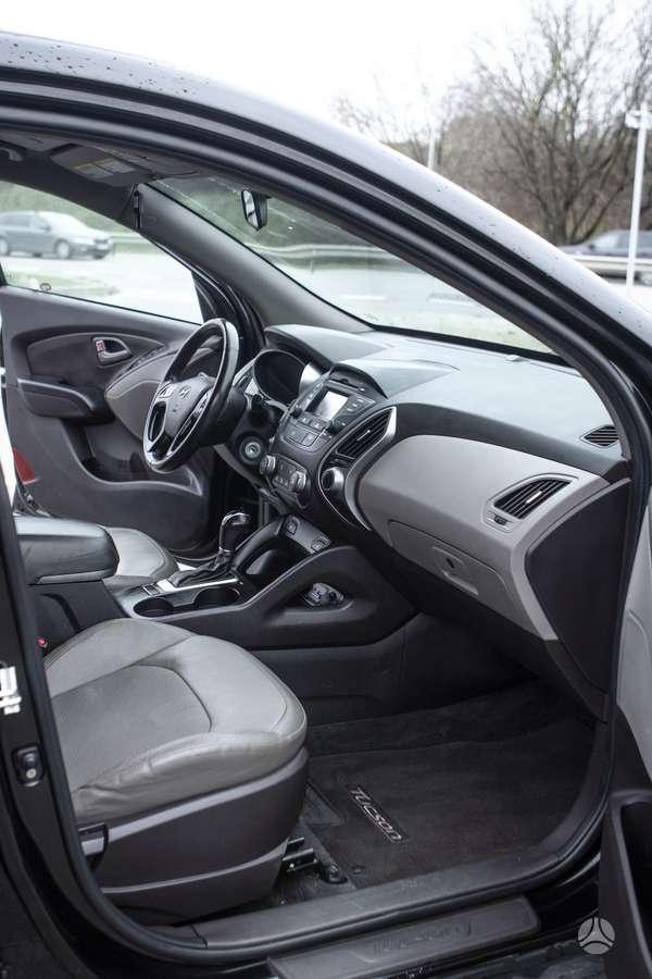 Hyundai Tucson 2015 in Vilnius, with an engine capacity of 2.36 L and mileage of 174 thousand km for 8990 €, photo 5 on AUTOMOTO.COM.LV