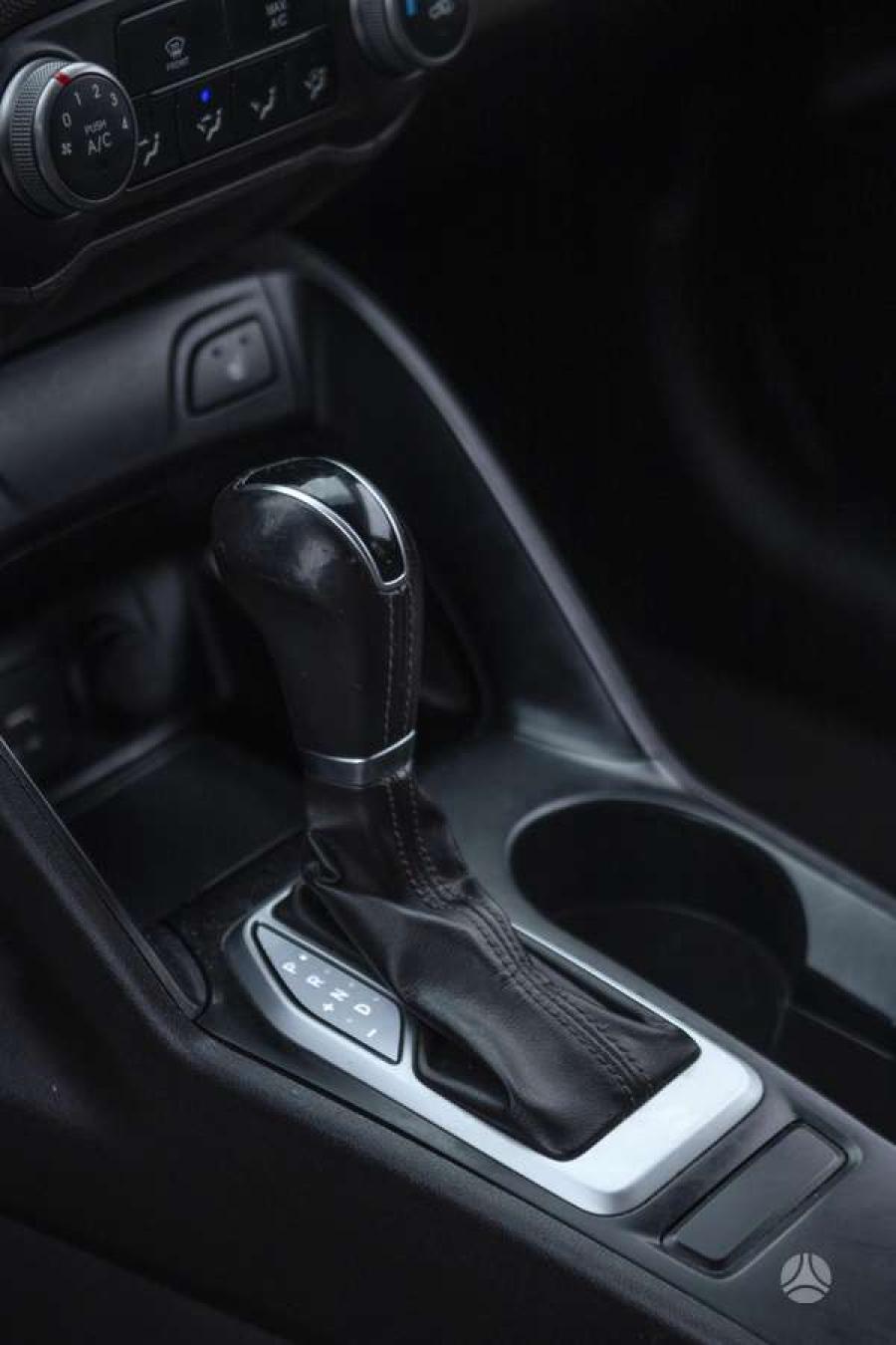 Hyundai Tucson 2015 in Vilnius, with an engine capacity of 2.36 L and mileage of 174 thousand km for 8990 €, photo 11 on AUTOMOTO.COM.LV