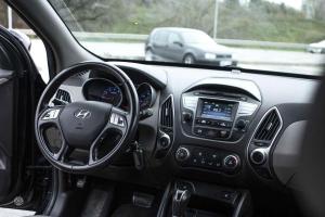 Hyundai Tucson 2015 in Vilnius, with an engine capacity of 2.36 L and mileage of 174 thousand km for 8990 €, photo 13 on AUTOMOTO.COM.LV