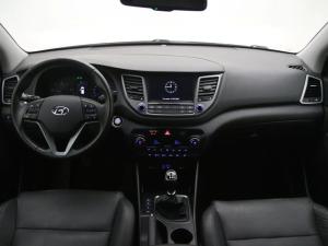 Hyundai Tucson 2016 in Vilnius, with an engine capacity of 1.70 L and mileage of 130 thousand km for 13899 €, photo 2 on AUTOMOTO.COM.LV