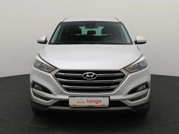Hyundai Tucson 2016 in Vilnius, with an engine capacity of 1.70 L and mileage of 130 thousand km for 13899 €, photo 3 on AUTOMOTO.COM.LV