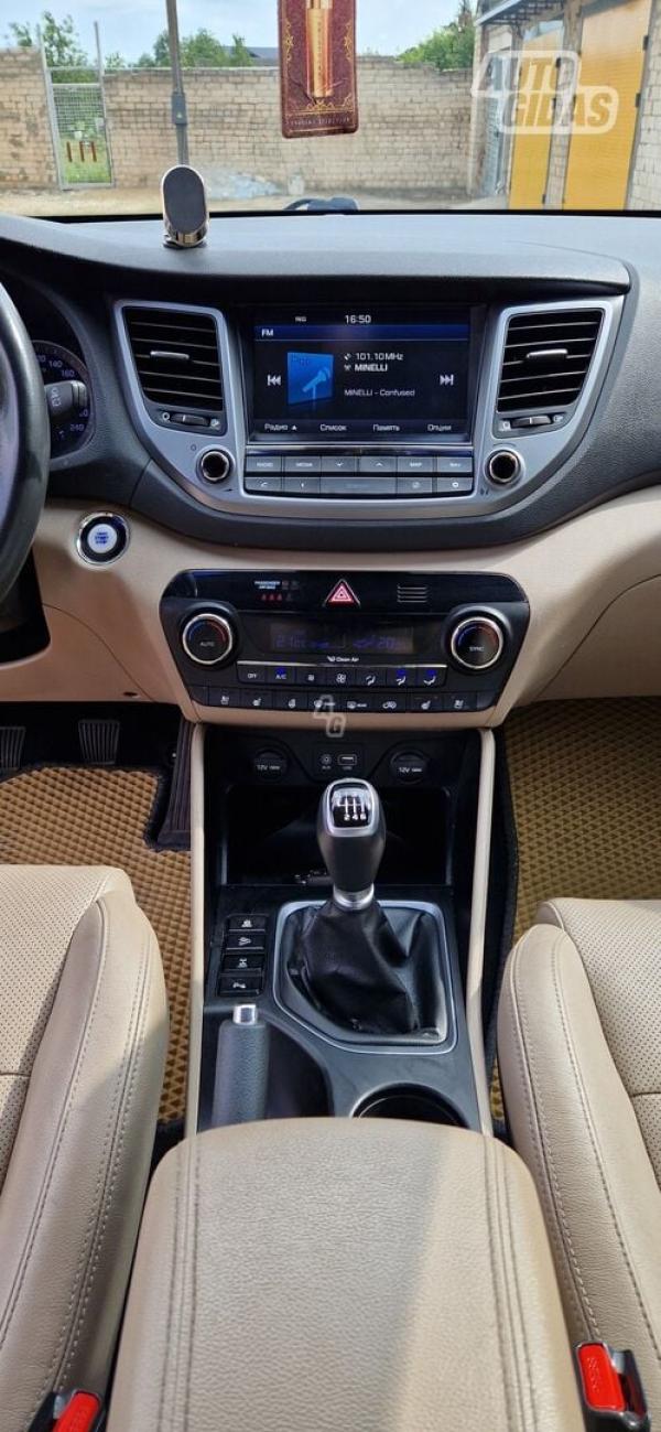 Hyundai Tucson 2016 Prienai, ar dzinēja tilpumu 2.00 L un nobraukumu 240 tūkst. km par 10450 €, foto 2 vietnē AUTOMOTO.COM.LV