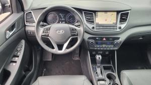 Hyundai Tucson 2016 in Riga, with an engine capacity of 1.70 L and mileage of 197 thousand km for 11600 €, photo 8 on AUTOMOTO.COM.LV